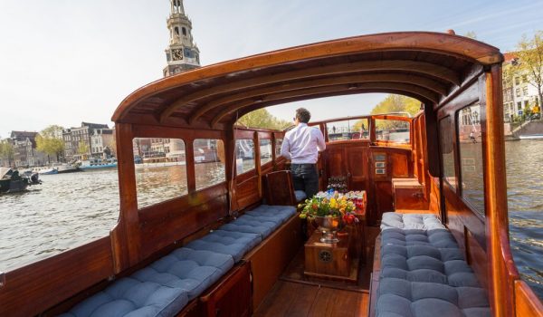 Boot Huren Amsterdam: de mooiste boten voor de leukste uitjes in 2020